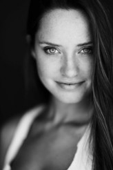 Merritt Patterson - Sinemalar.com
